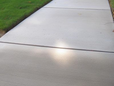 Des Moines New Concrete Sidewalk Installation & Repair